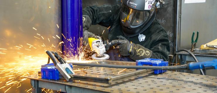 Manufacturing Certification & Degree | Columbia Gorge Community College